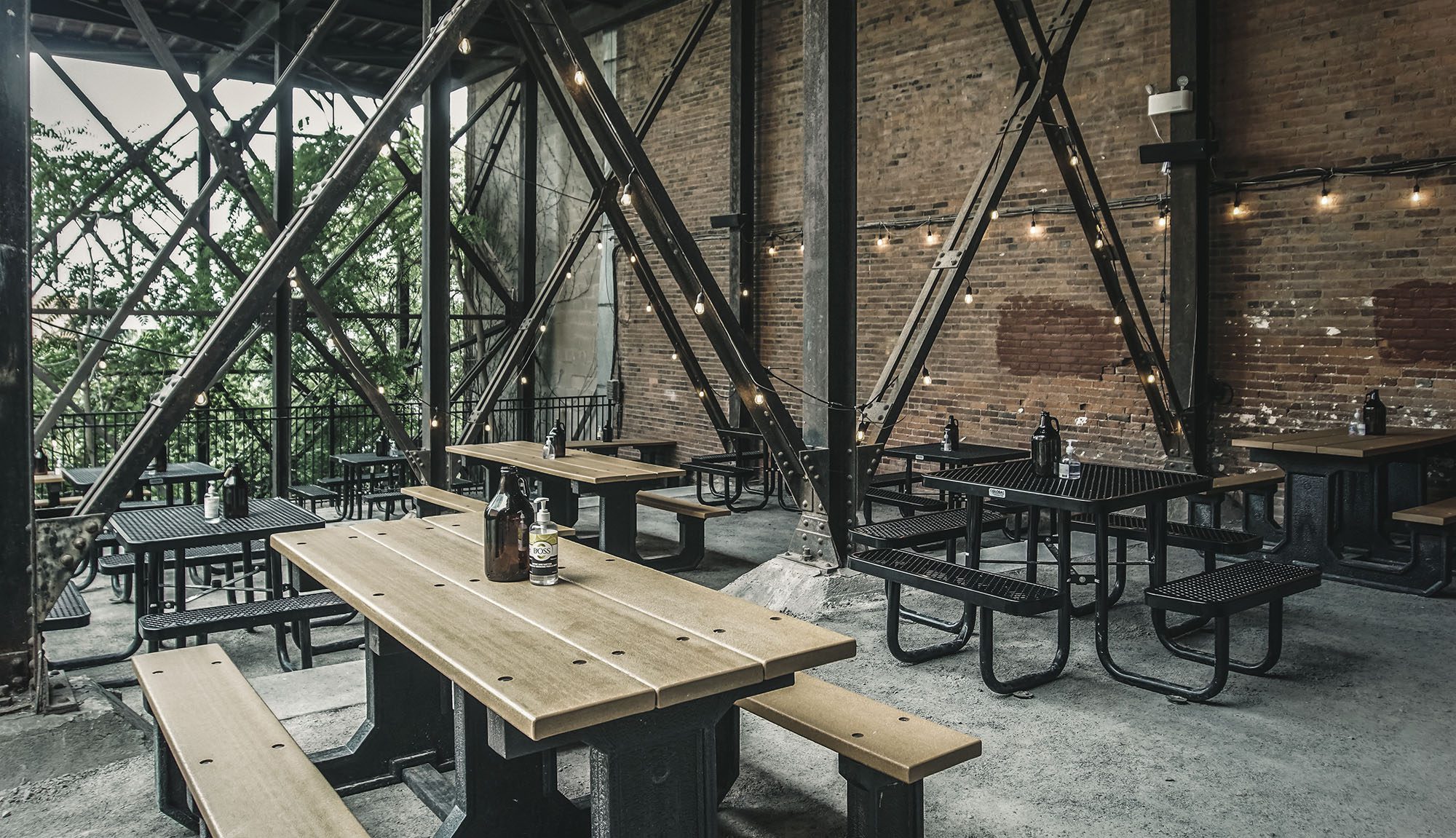 Merchant Ale House * Craft Brew Pub * Downtown St. Catharines